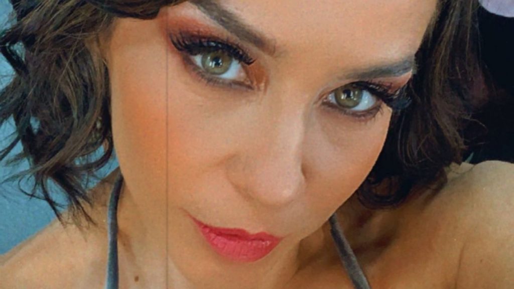 Diana Ángel Encantó A Sus Seguidores Con Fotografía En Vestido De Baño