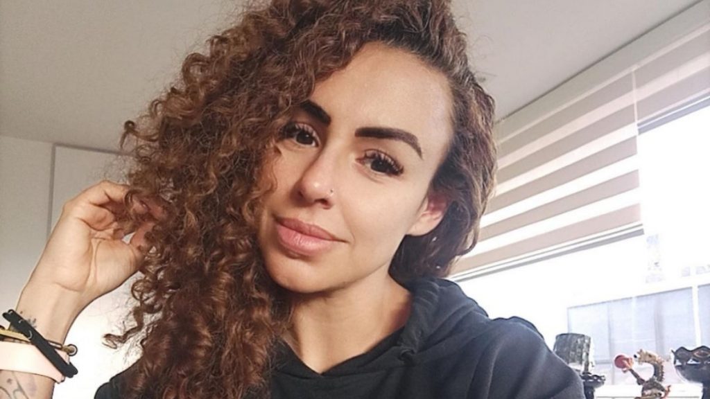 Maía enterneció las redes al mostrar cómo intenta divertir a su hija