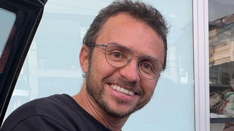 Jhon Alex Toro experimentó su sexualidad con otros hombres