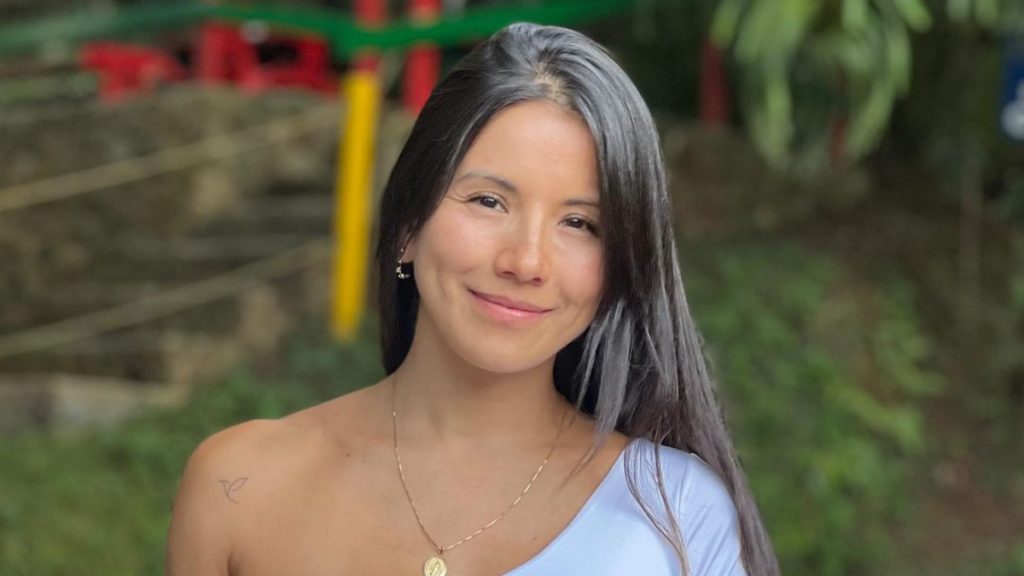 FOTOS: Caterin Escobar presumió su sensualidad en candentes fotos