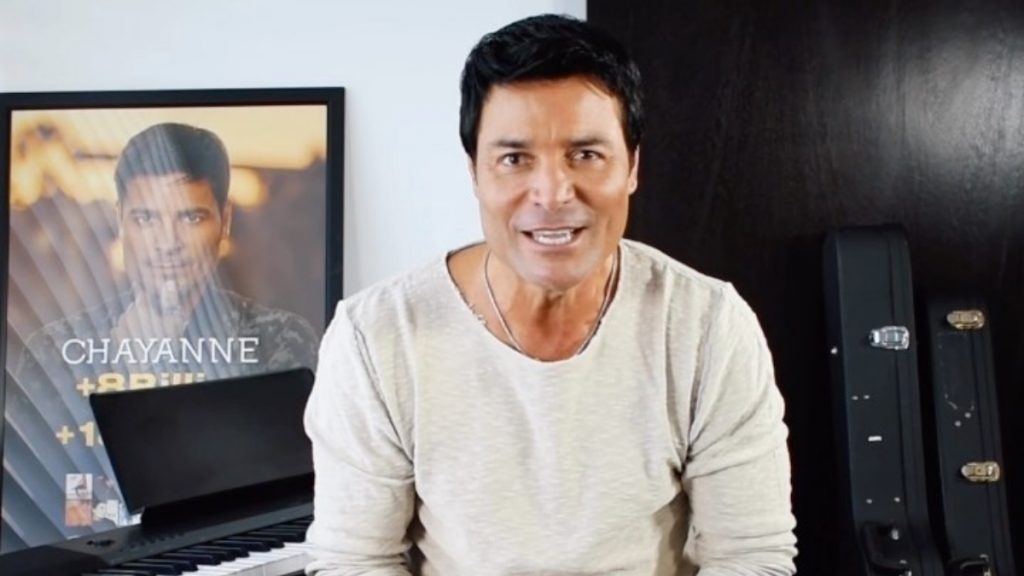 Chayanne revivió foto en el gimnasio e hizo suspirar a fans
