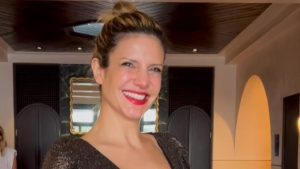 Mabel Moreno: los bikinis con los que presume su figura en playa