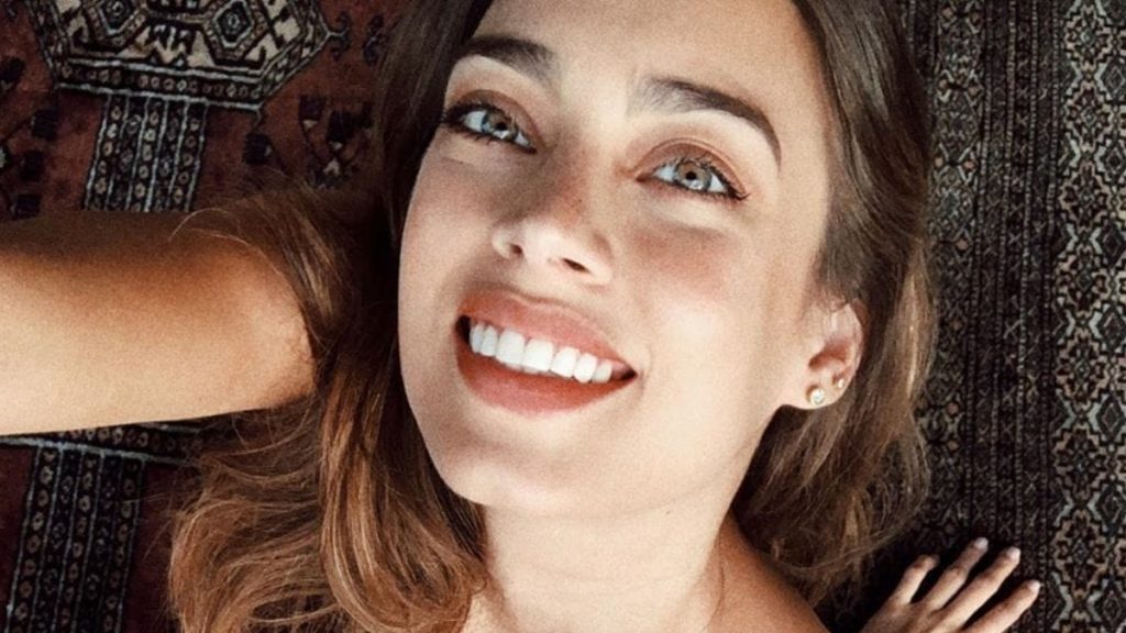 Laura Archbold, de ‘Ana de Nadie’, posó en bikini