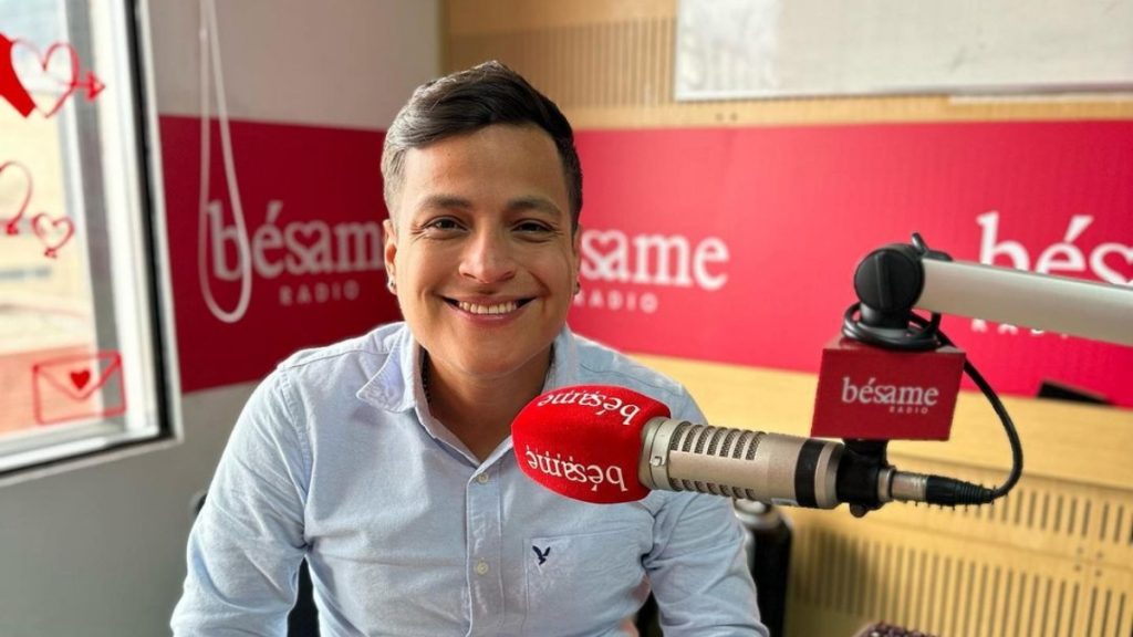 Bésame Radio: escuchar la emisora romántica de Colombia,