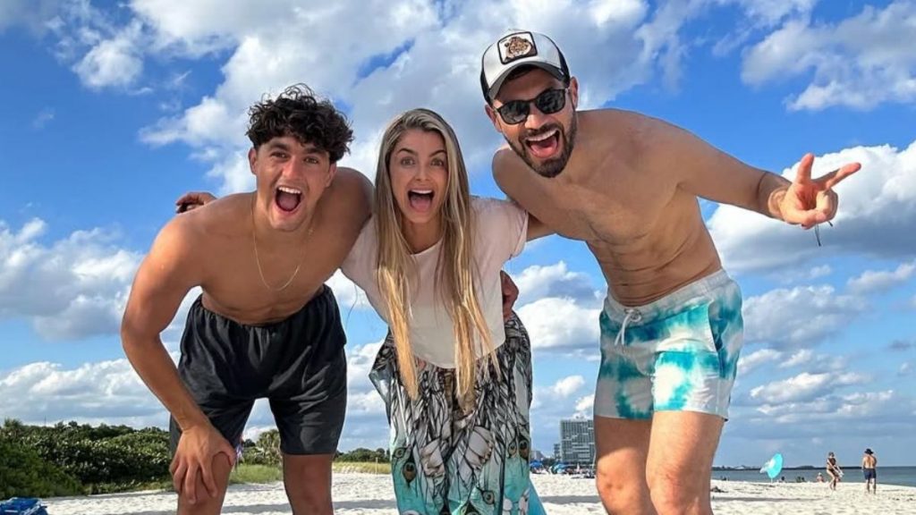 Así celebraron Cristina Hurtado y Jose Narváez el grado de su hijo Juan ...