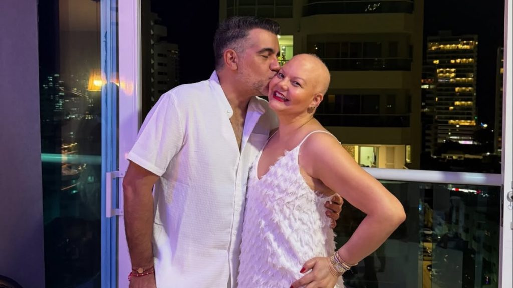 Ella es la esposa de Carlos Calero: ¿qué enfermedad enfrenta?